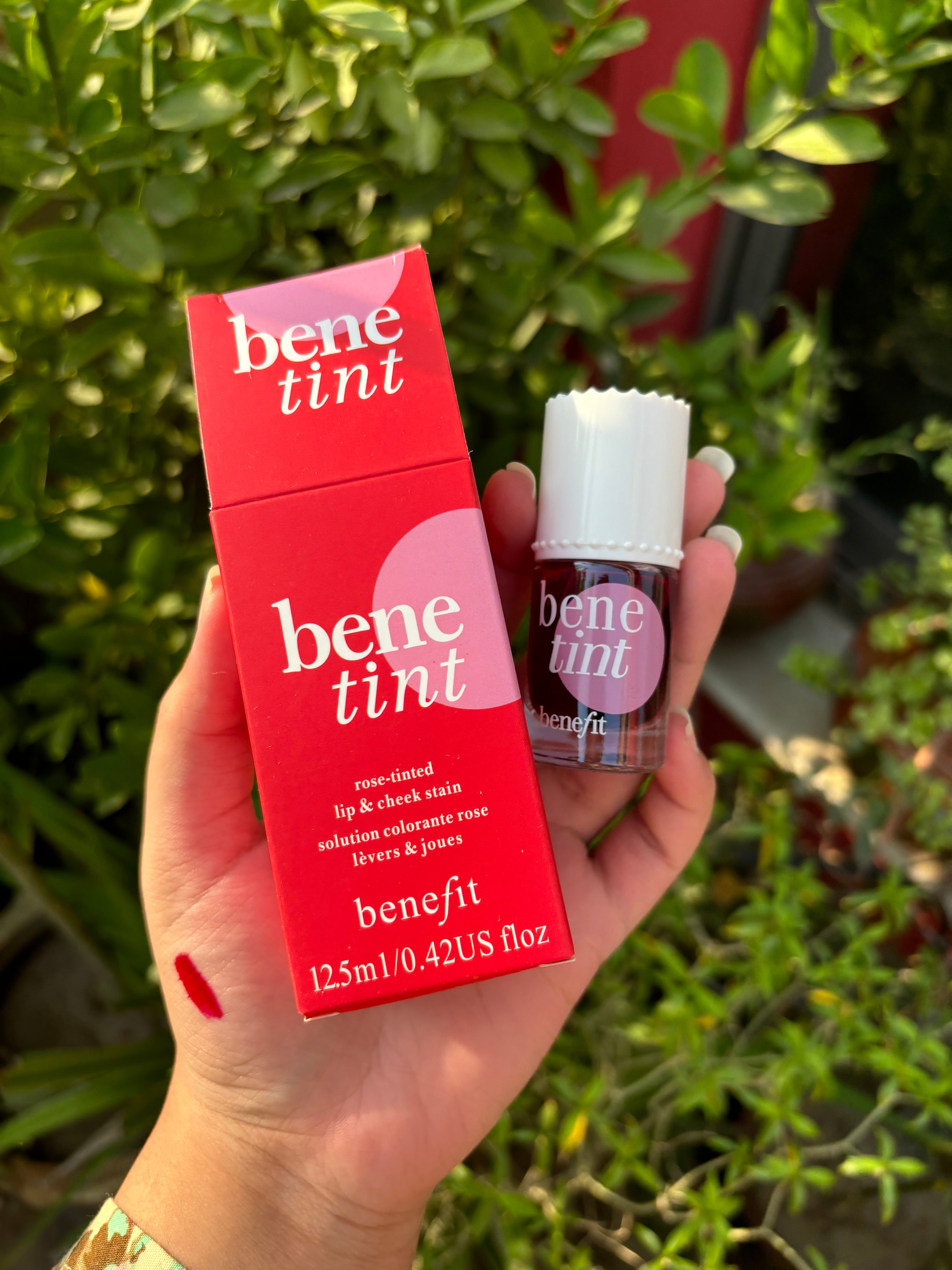 Benetint – Bling and Glow